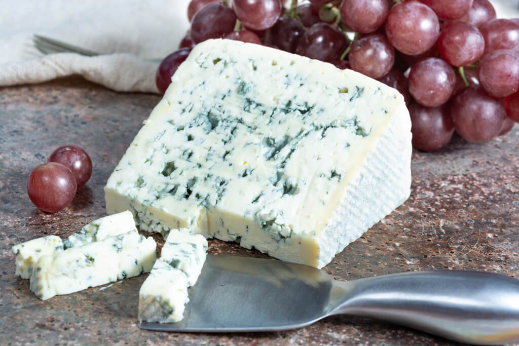 10 Best French Cheeses You Need to Try | France Bucket List