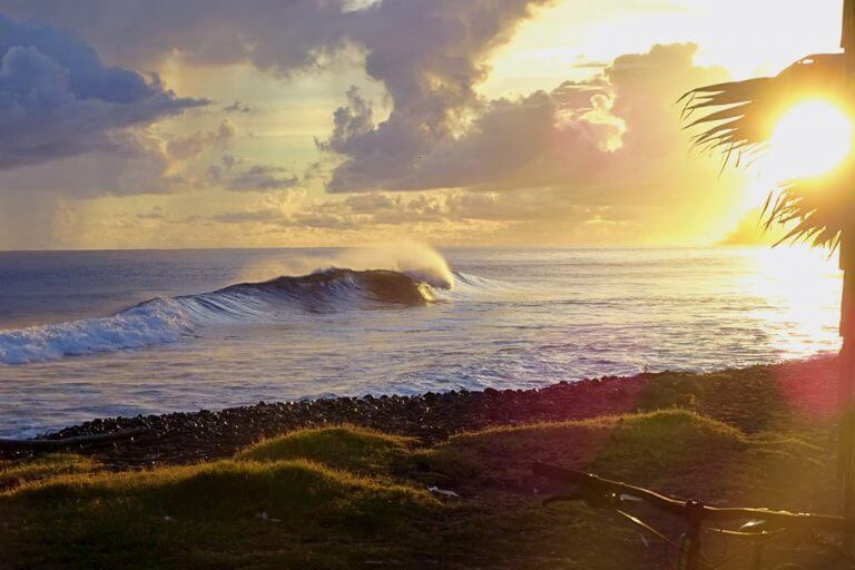 Best Tahiti Surf Spots (French Polynesia) | France Bucket List