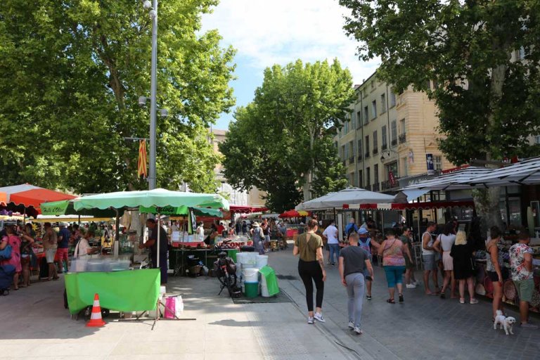 Quick Guide to the Markets in Aix-en-Provence: Market Days, Locations ...
