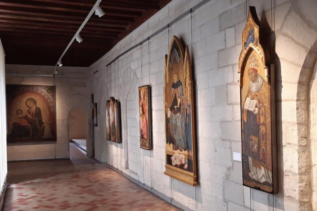 One Day in Avignon – Itinerary & Best Tips | France Bucket List